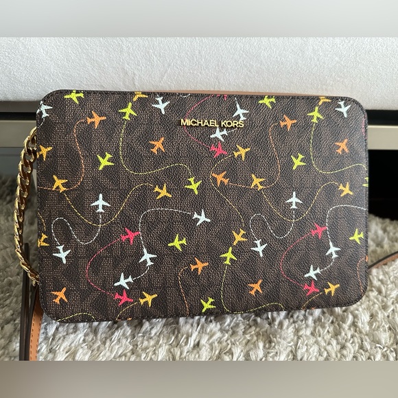 MICHAEL Michael Kors | Bags | Nwt Michael Kors Jet Set Airplane Print ...